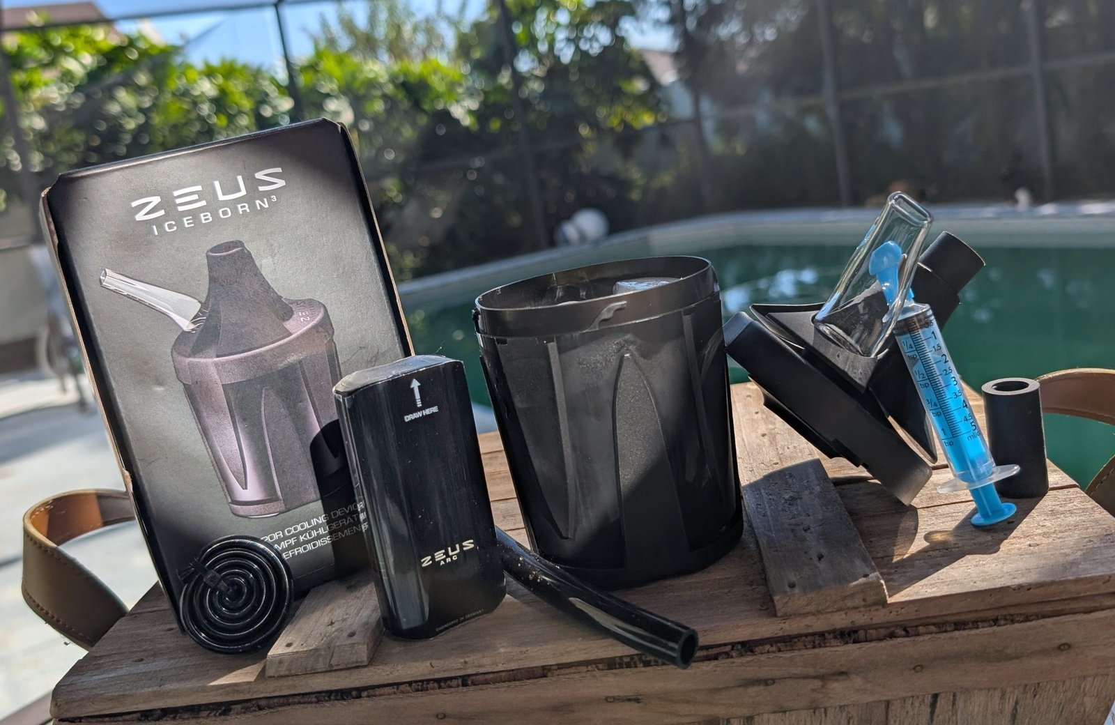 Zeus Arc GT4 Review: A Premium Dual-Use Vaporizer Great with ...